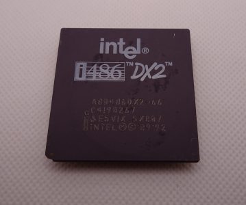 Intel 486DX2 | Tiny Transistors